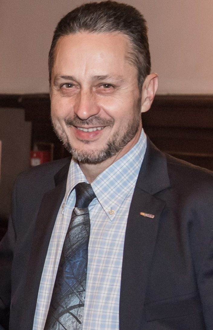 Lucian Neacșu | Repatriot