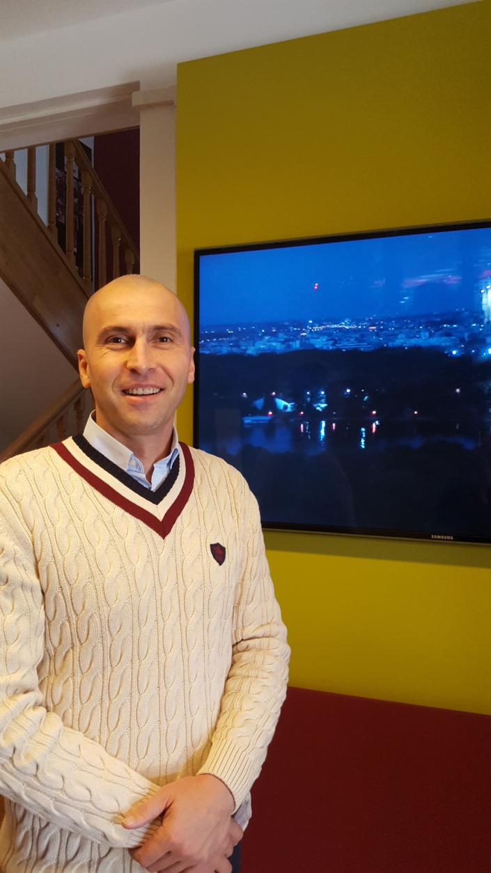 Sabin Cernea | Repatriot